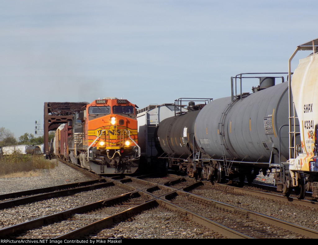 BNSF 5066